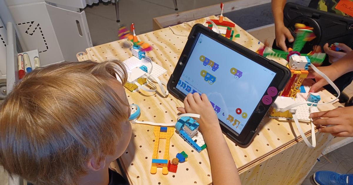 Sommerferie - Byg og programmér med LEGO Spike | Aarhus Bibliotekerne